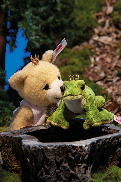 Steiff Frog Prince Set 006098 | Ashby Bears