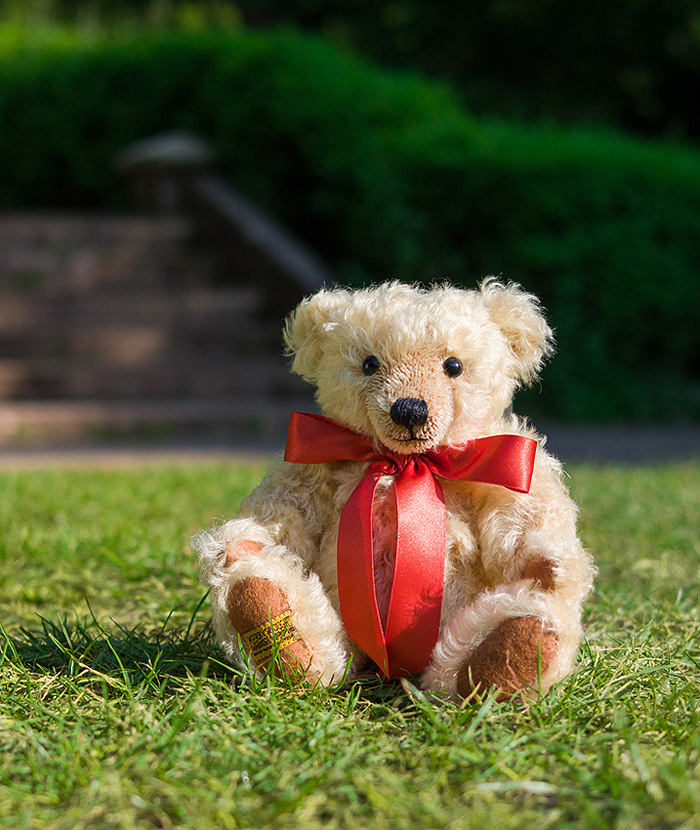 Merrythought Chester Teddy Bear SNN12BL | Ashby Bears